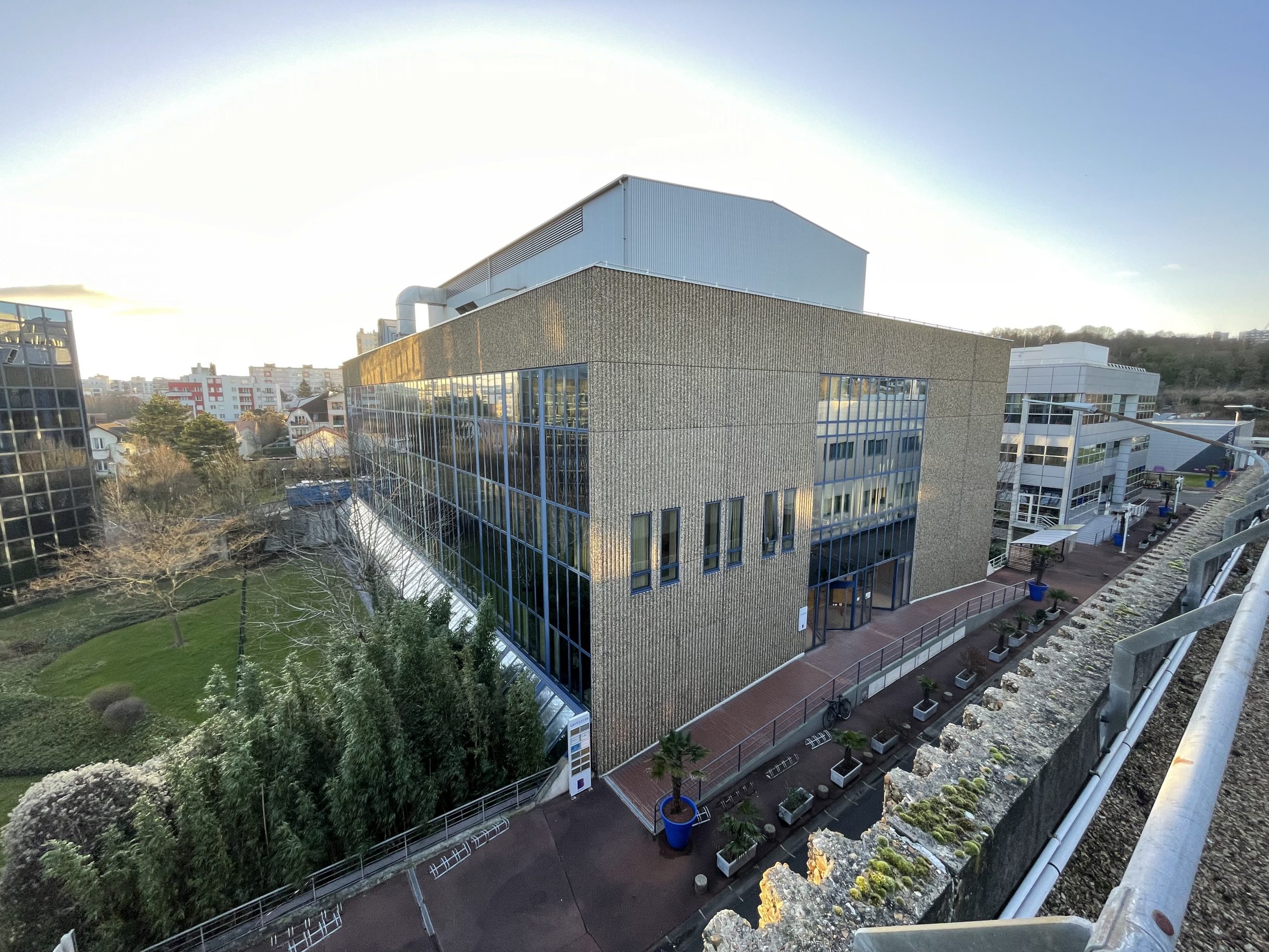 €1bn Oxford and Novaxia JV acquires Paris science campus - Real Asset ...