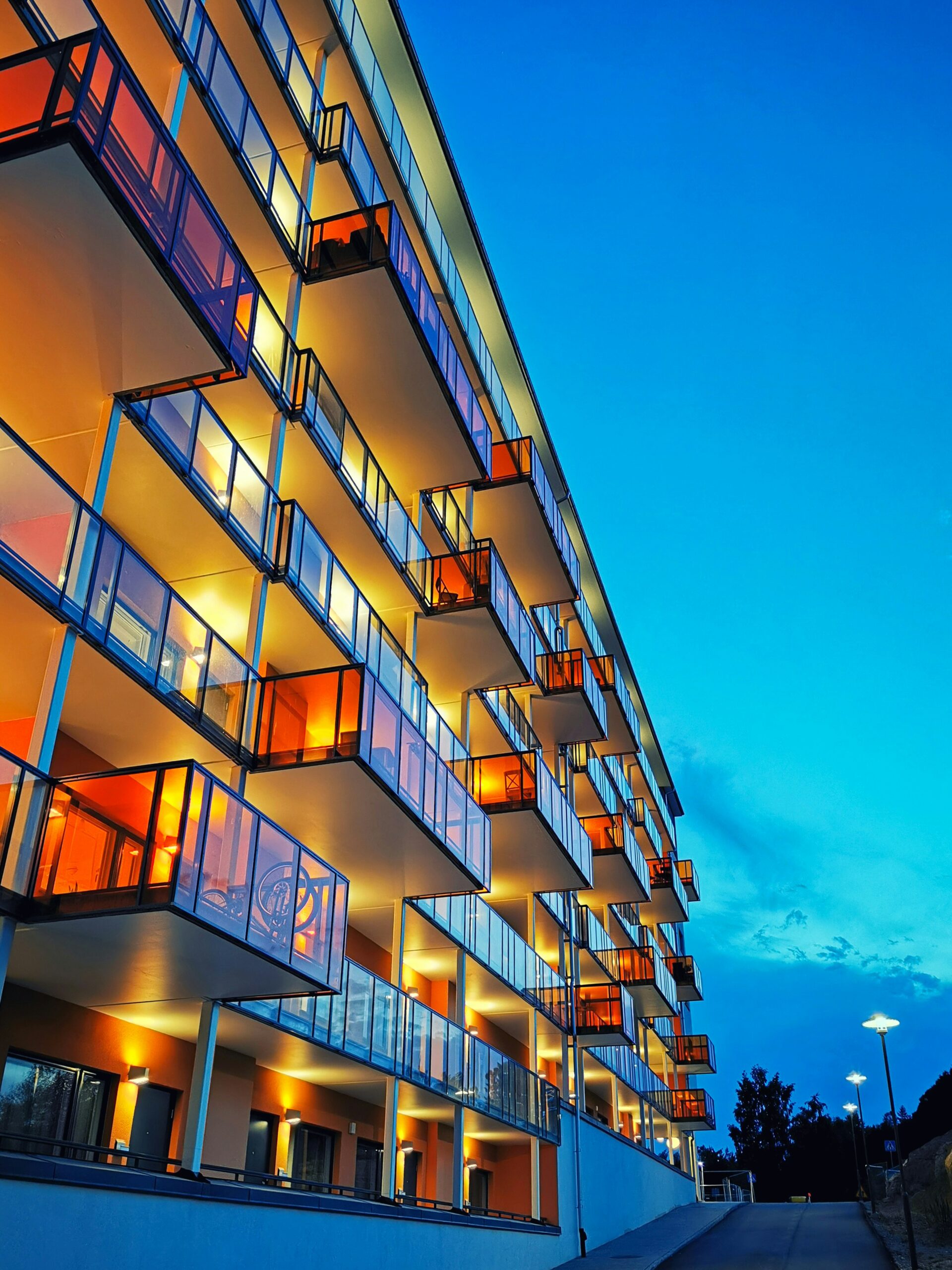 Apollo backs new €2bn European mid-market CRE lending platform - Real ...